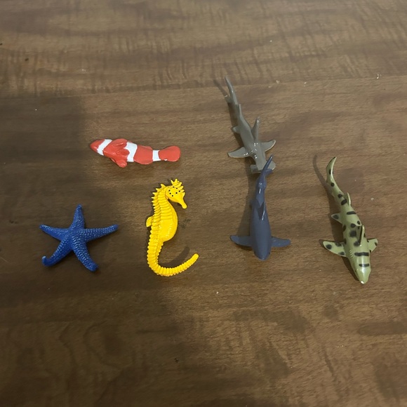 Safari Ltd | Toys | Marineocean Life Figures Clown Fish Starfish Shark ...